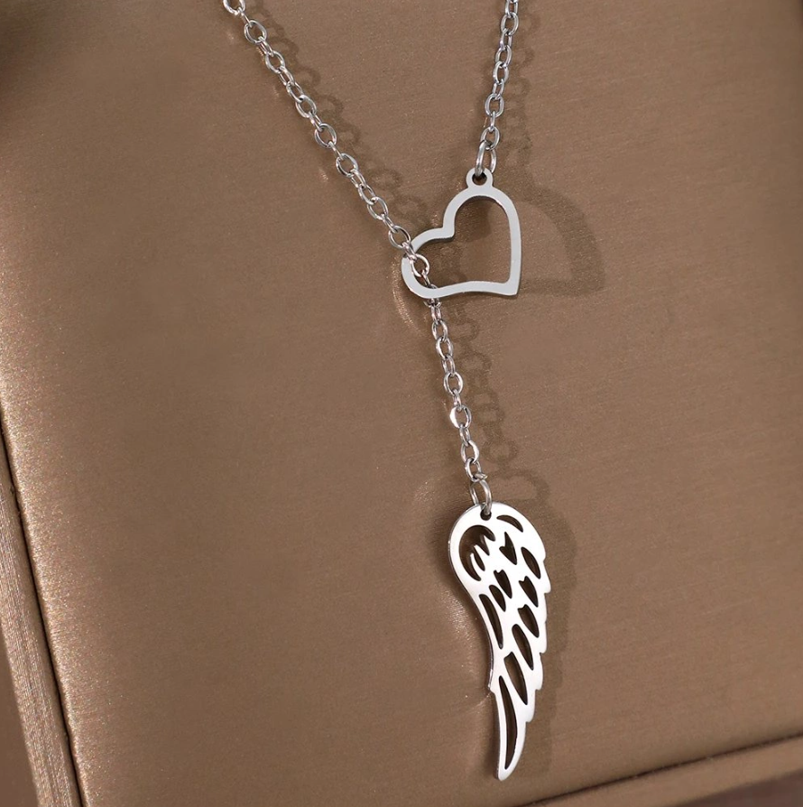 Chirurgická ocel vs. jiné kovy: Porovnání vlastností a cen - Style4.cz